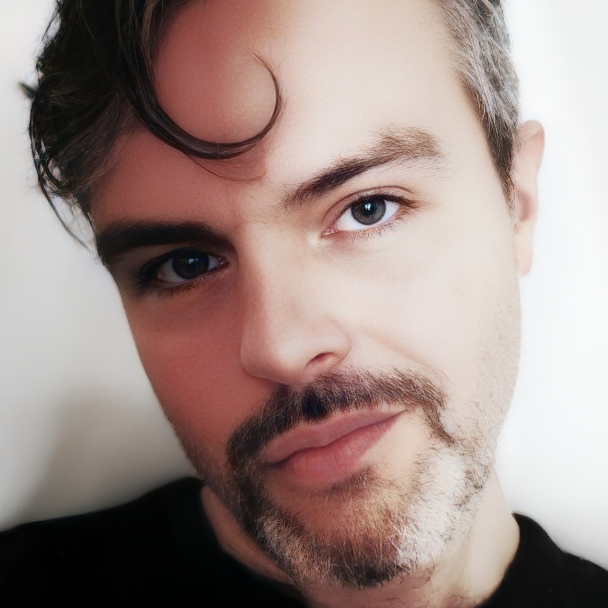 Lee McCarthy's profile | objkt.com