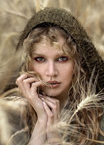 Auctions on objkt.com